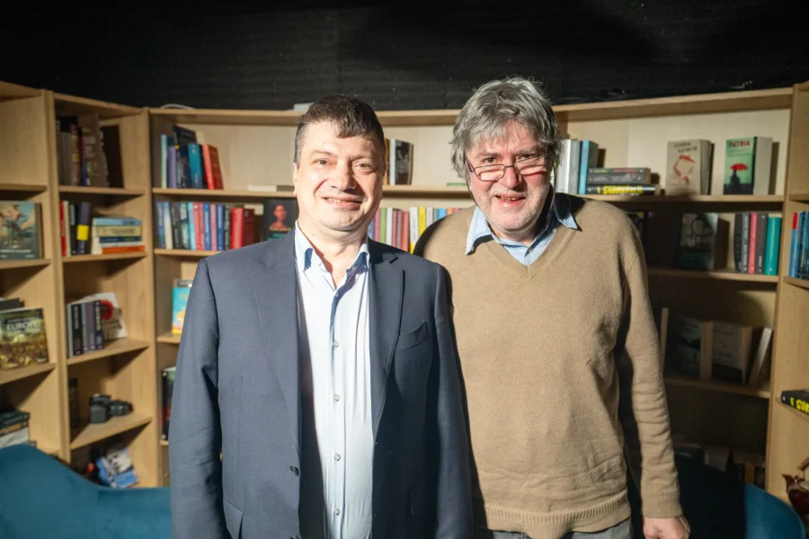 AVANGARDA, CU IONUȚ VULPESCU. INVITAT: PIANISTUL ȘI SCRIITORUL ANDREI VIERU